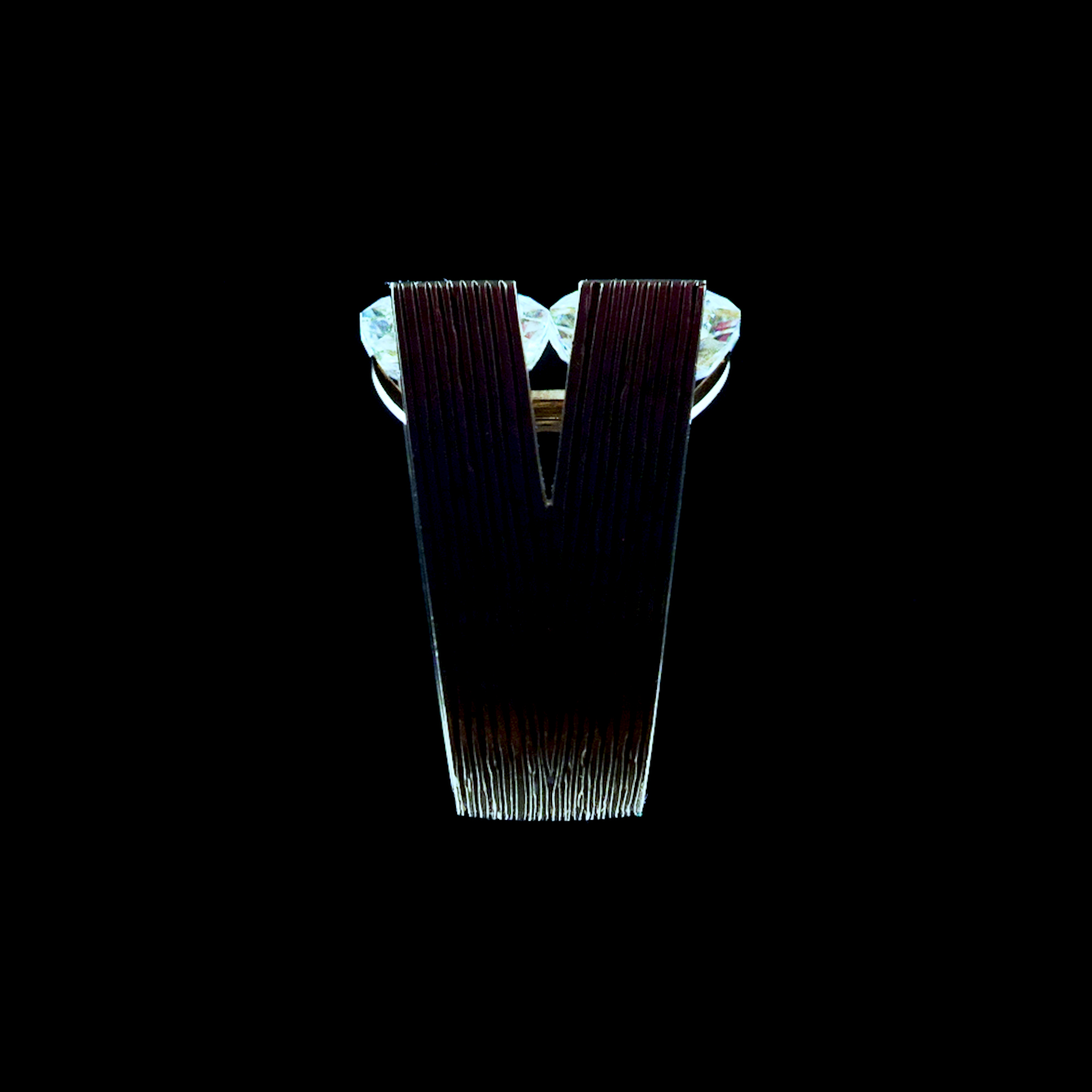 DINAKAMAL - V Bridge Ring - DINAKAMAL